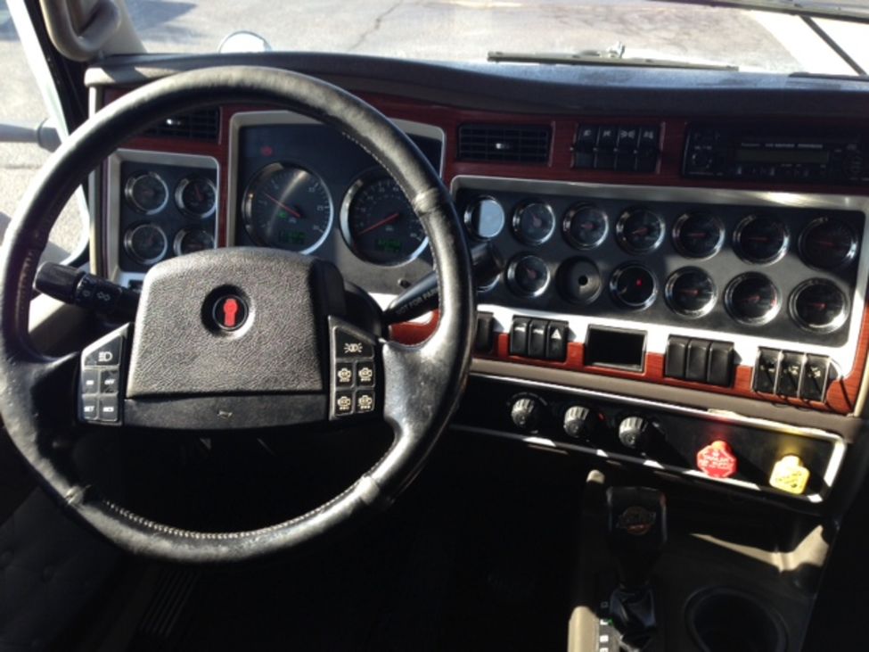 2007 Kenworth T600 StockNum: TW2105 : Nebraska,Kansas,Iowa