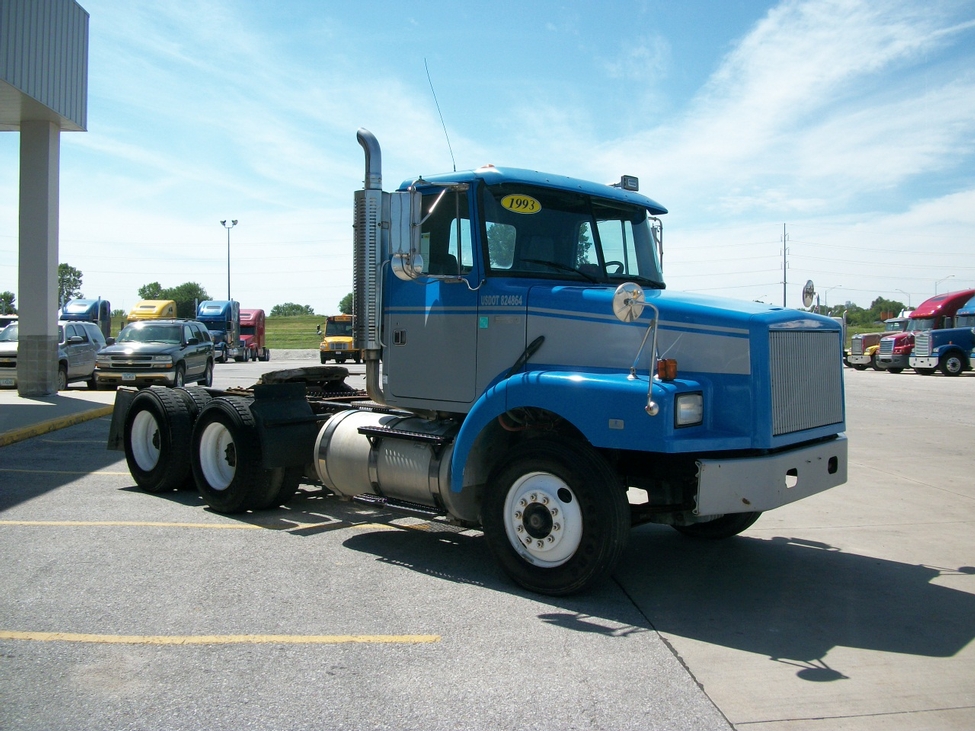 1993 Volvo WG StockNum: ST7205 : Nebraska,Kansas,Iowa