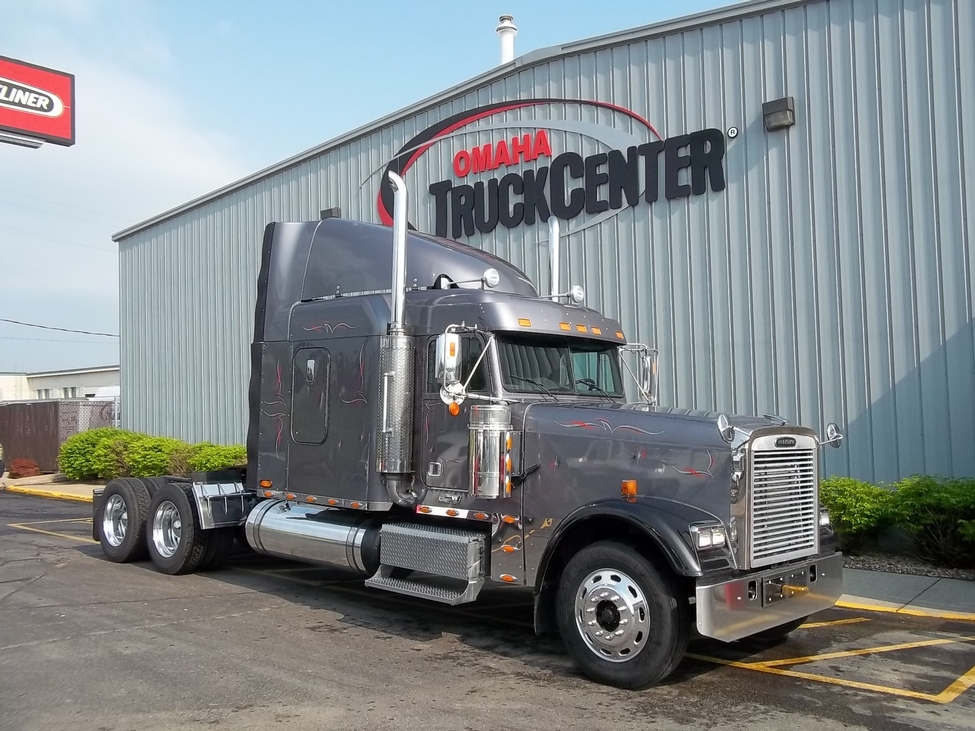 2007 Freightliner Classic XL/Classic Classic XL StockNum: OG2780 ...