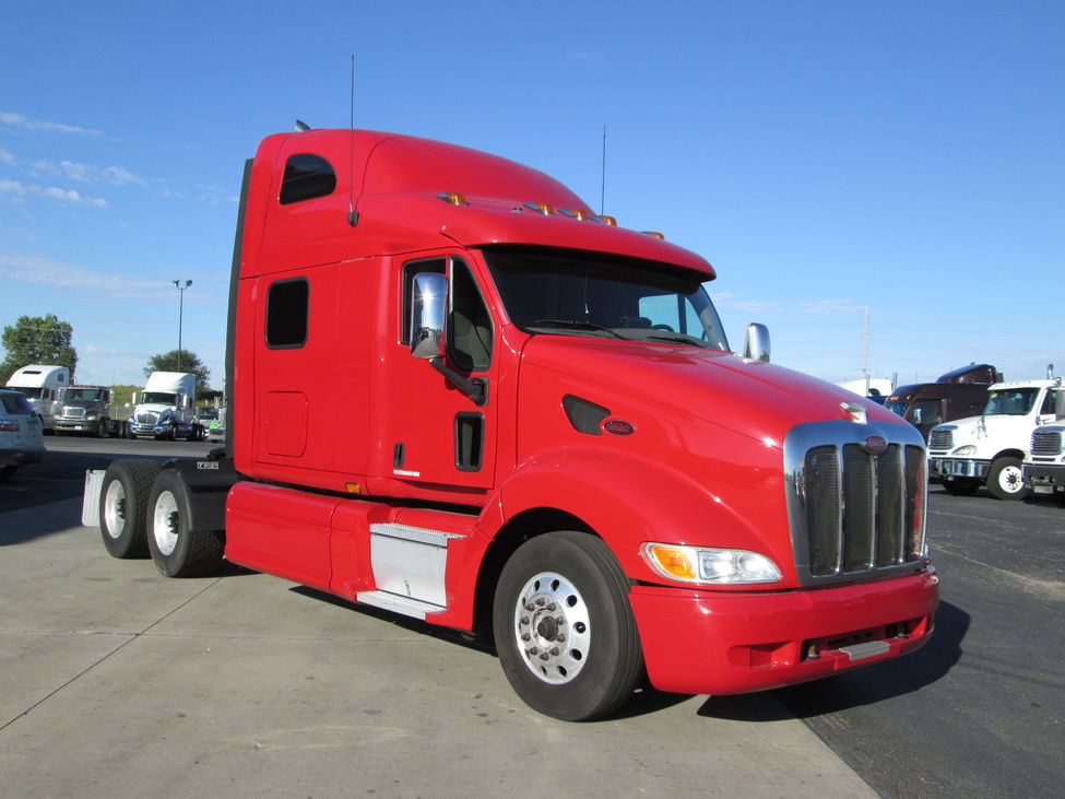 2011 Peterbilt 387 StockNum: ST8322 : Nebraska,Kansas,Iowa