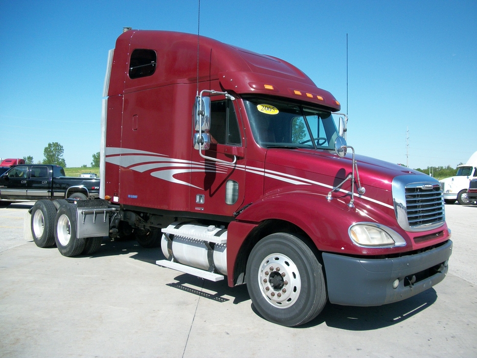 2005 Freightliner Columbia CL120 StockNum: BFS011 : Nebraska,Kansas,Iowa