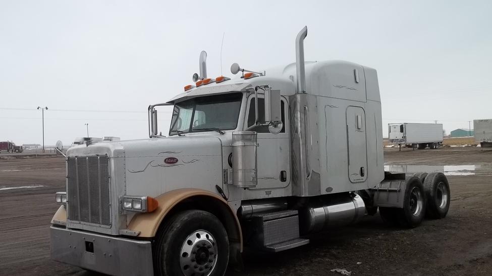 2007 Peterbilt 379 379 Short Hood StockNum: ETY071 : Nebraska,Kansas,Iowa