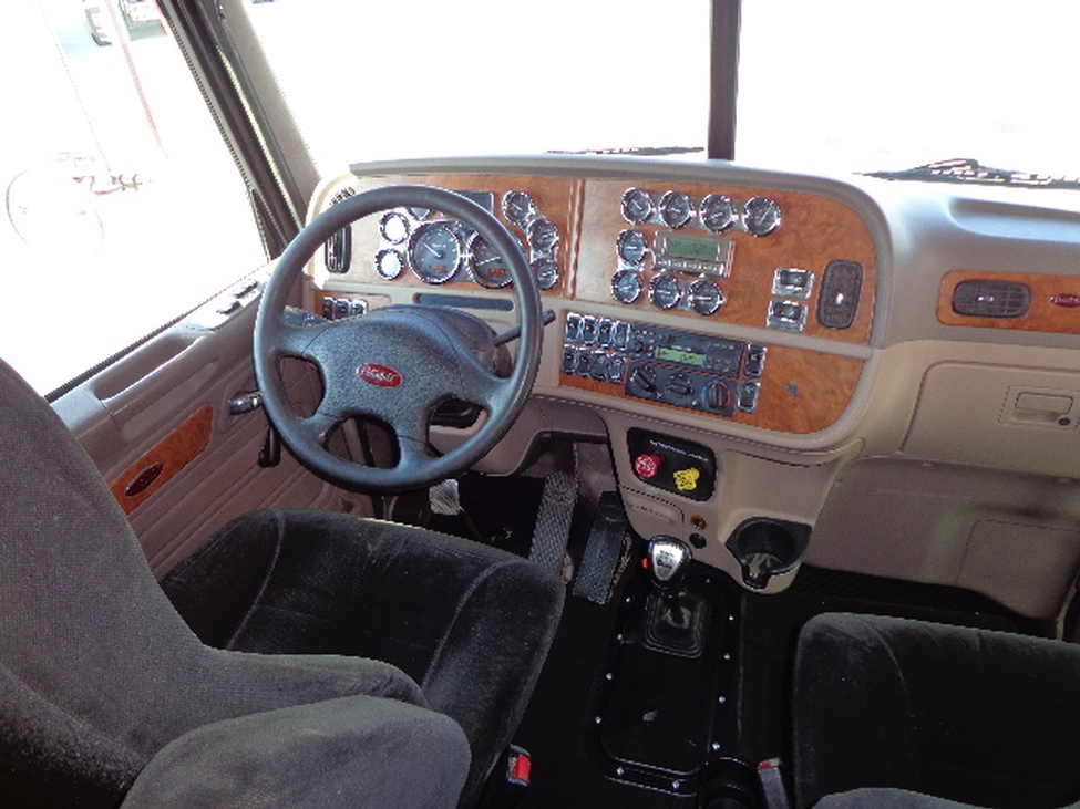 2013 Peterbilt 386 Interior Sleepers